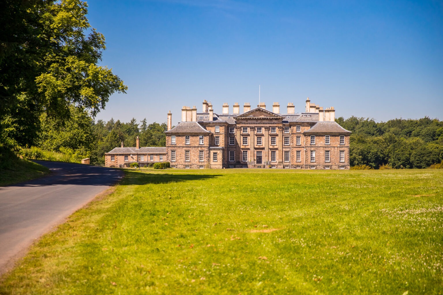 Longthorn Gardens - Cruden Homes, Mactaggart and Mickel